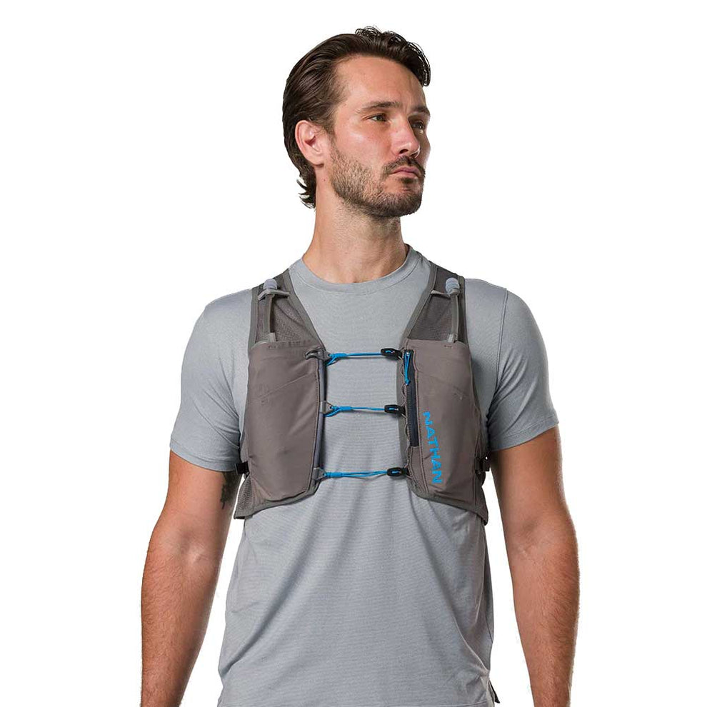 Pinnacle Breeze 4 Liter Hydration Race Vest - Charcoal/Electric Blue ...